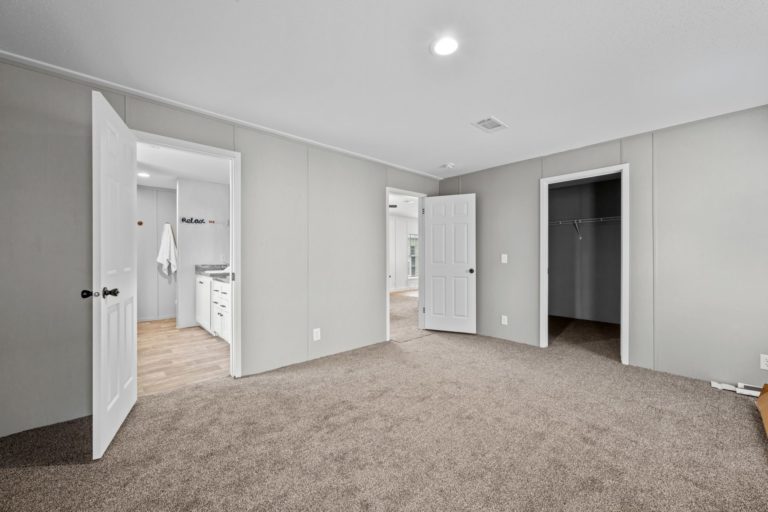 4 Bed/2 Bath Home in Ocala | Predator | Uncle Roy's Mobile Homes